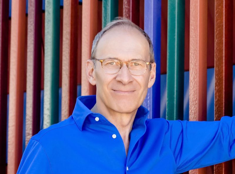 Autor – PETER ROOS